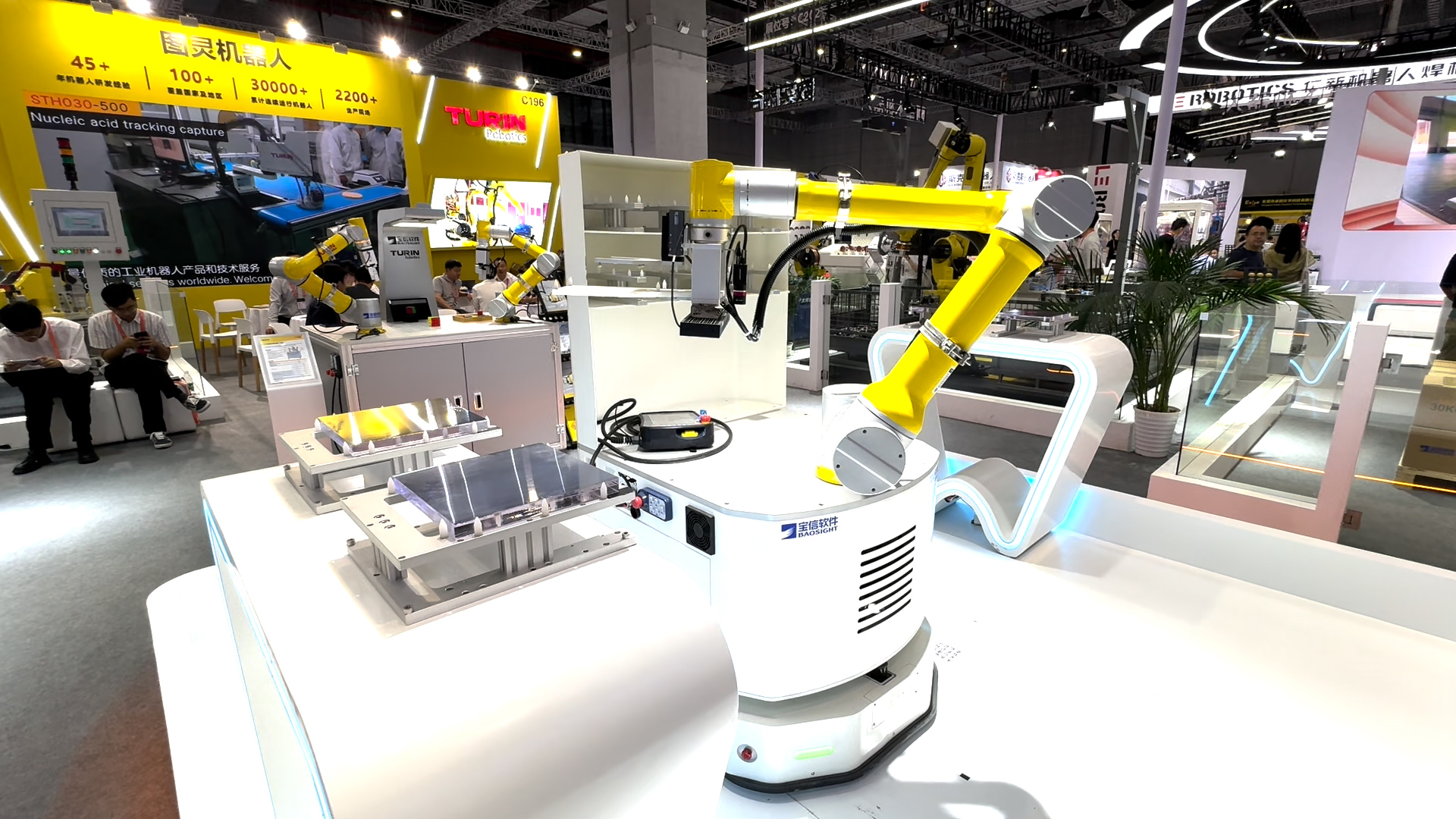 Mobilni Višenamjenski Robotski Sustavi u proizvodnji - Robotadria